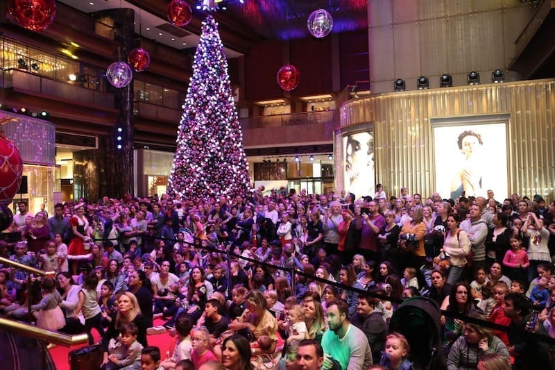 Atrium at Crown Towers Melbourne wows with awesome Xmas animatronics ...